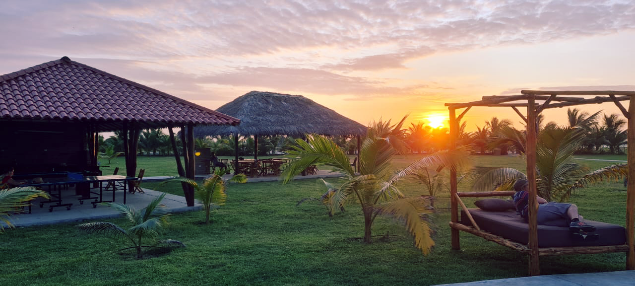 Punta COCO – Beach & Pool – Hoteles en Cojimies Manabí Ecuador – Hoteles en Cojimies Manabí Ecuador